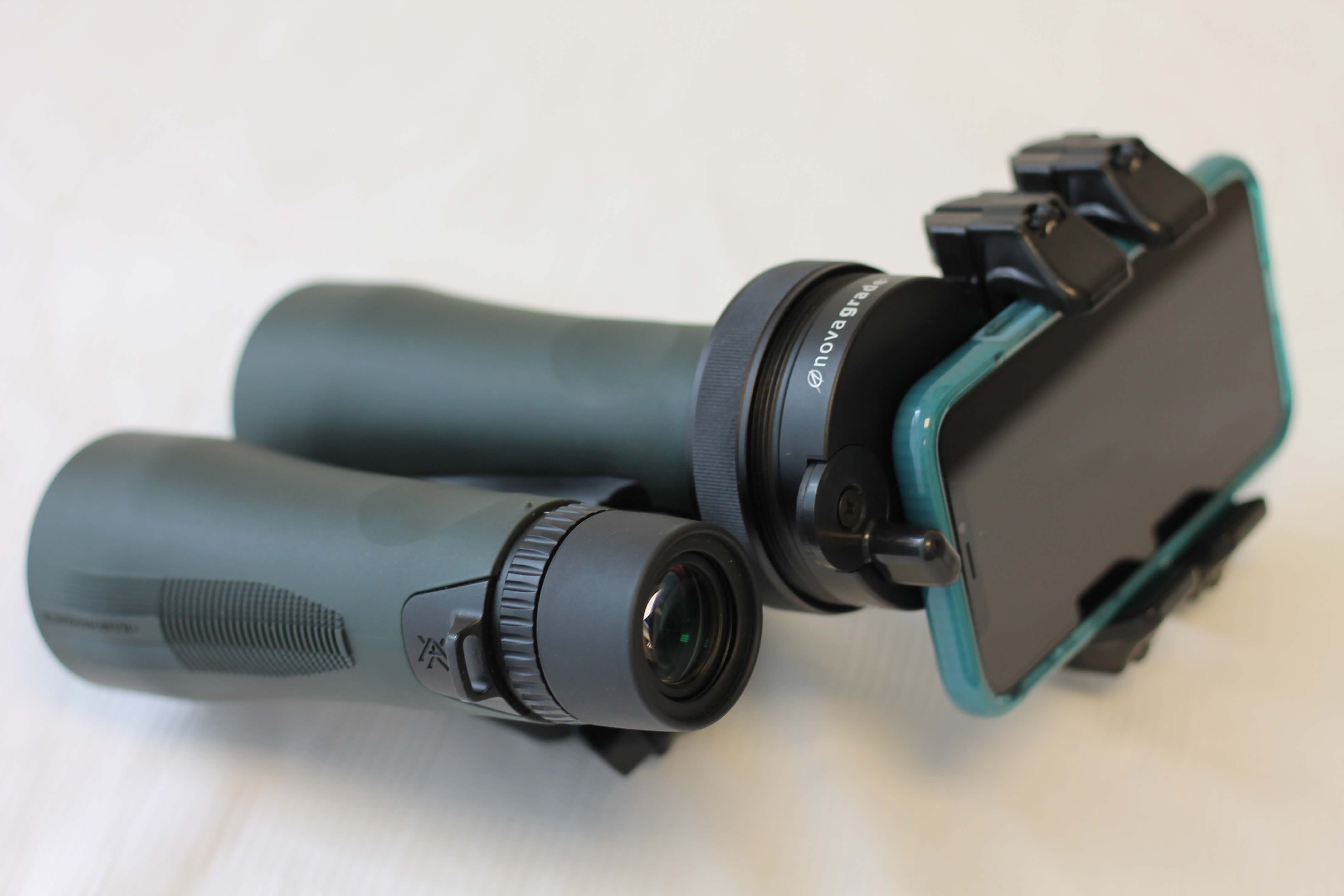 Novagrade Double Gripper Smartphone Adapter für Spektive
